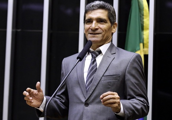 Raimundo Costa vai se filiar ao Podemos - iDendê